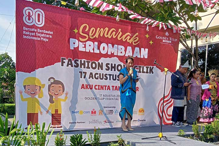 “Acara ini kami dedikasikan untuk memupuk rasa nasionalisme sejak dini. Lewat fashion show, anak ...